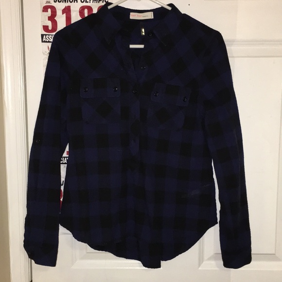 Love Tree | Tops | Love Tree Plaid Flannel | Poshmark